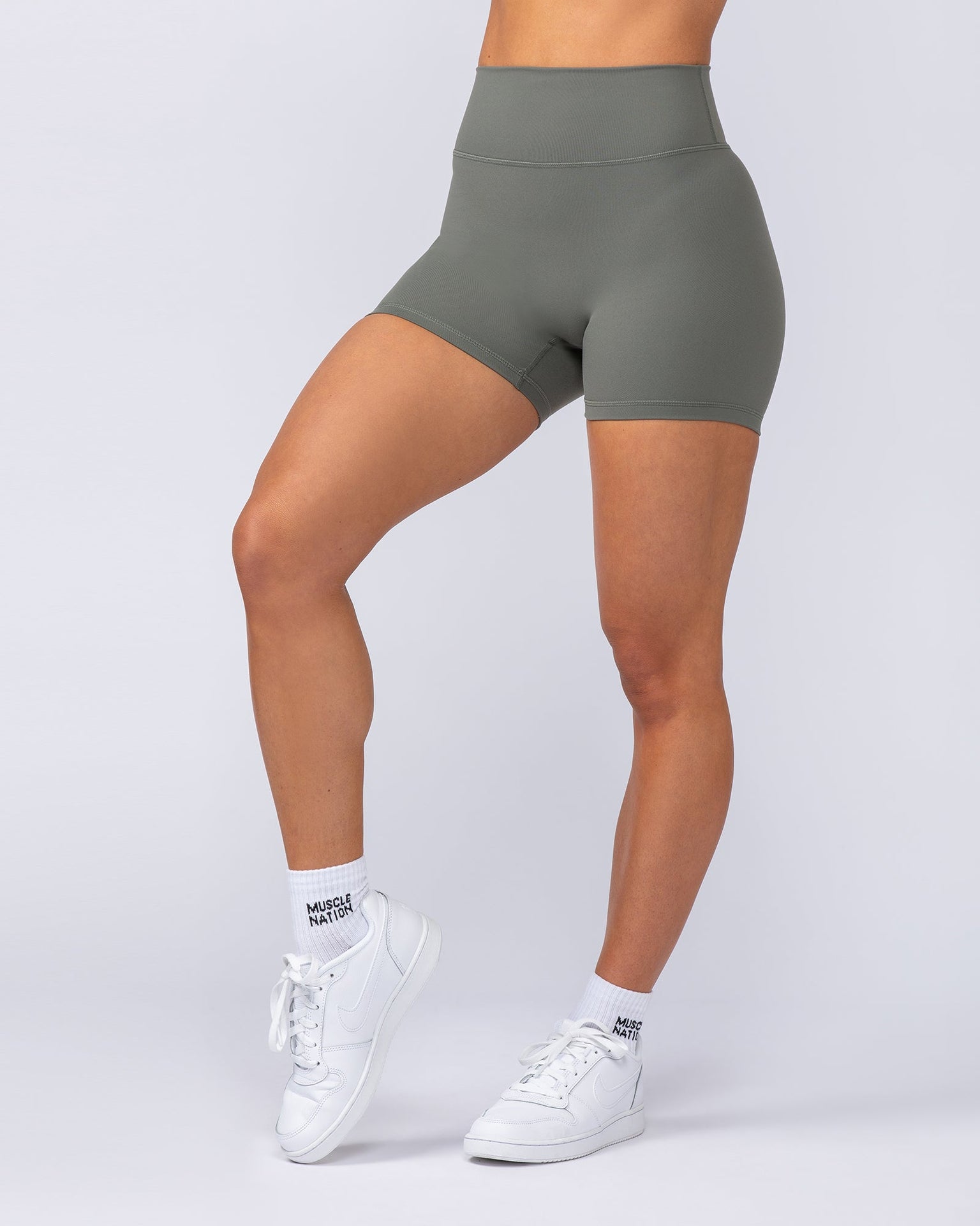 Activewear & Gym Wear » Shop 60+ Top Brands | Be Activewear
