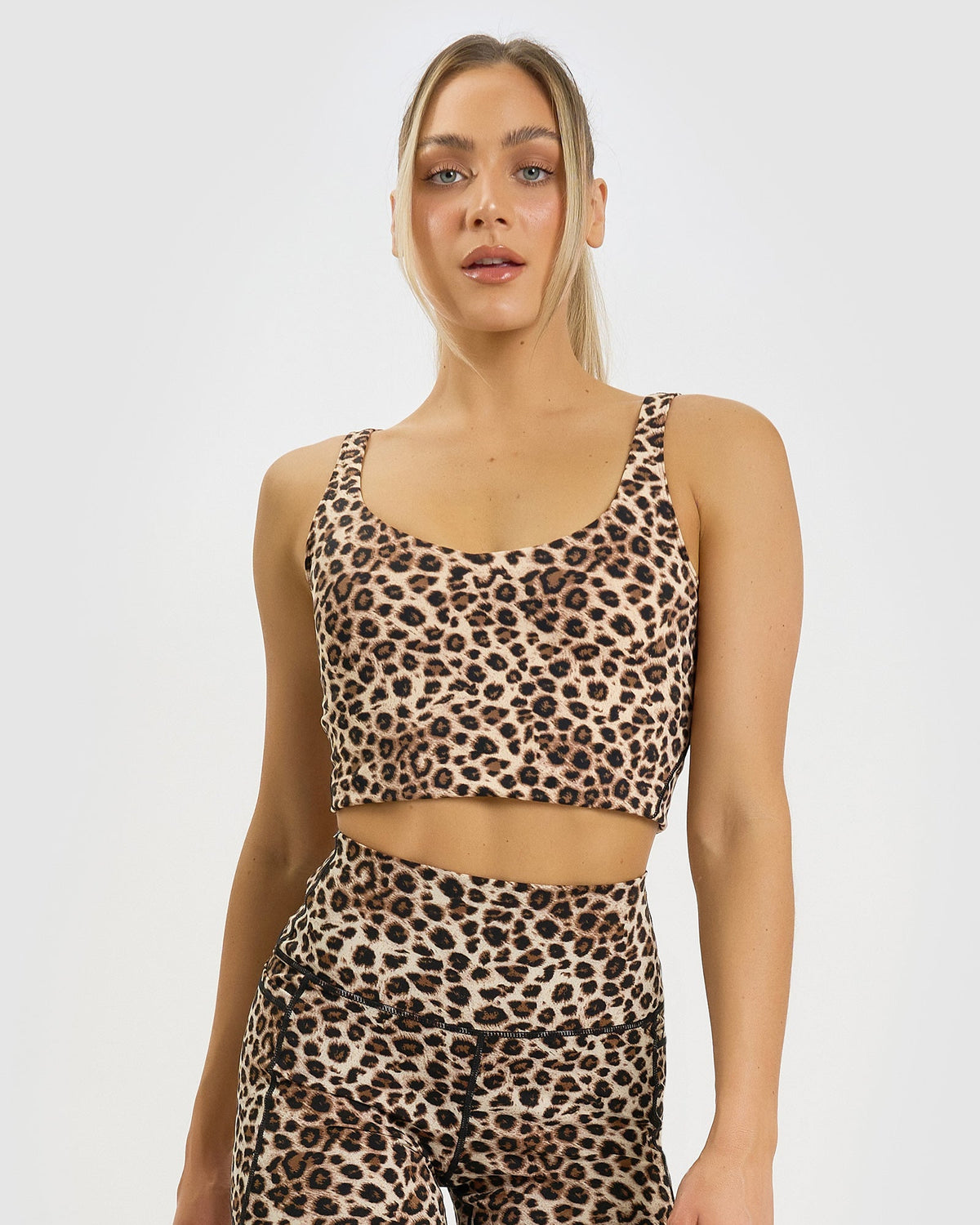 Core Trainer Dani Active Crop - Leopard | Be Activewear